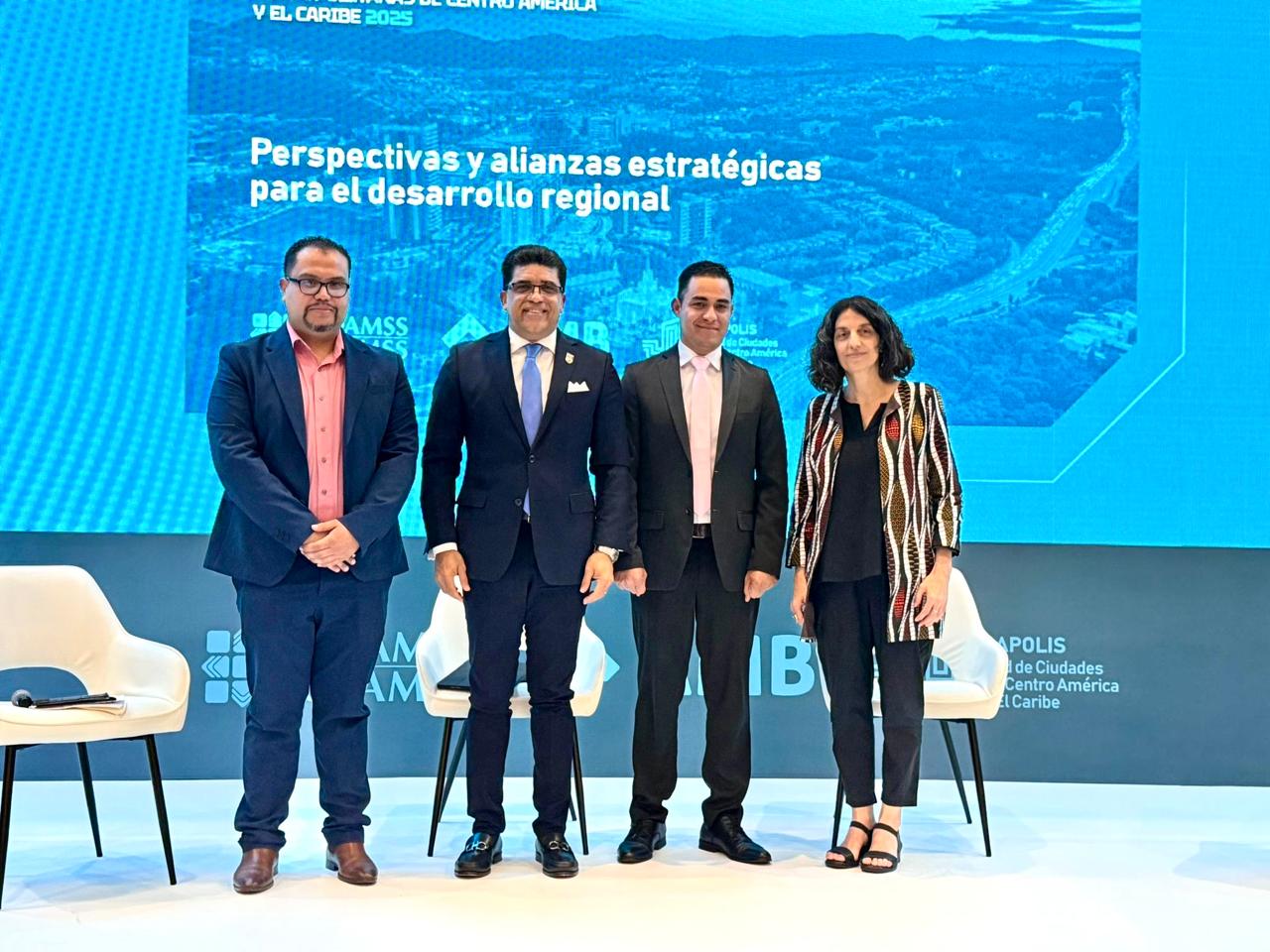 Alcalde Dío Astacio Representa a Santo Domingo Este en el 1er Encuentro ...