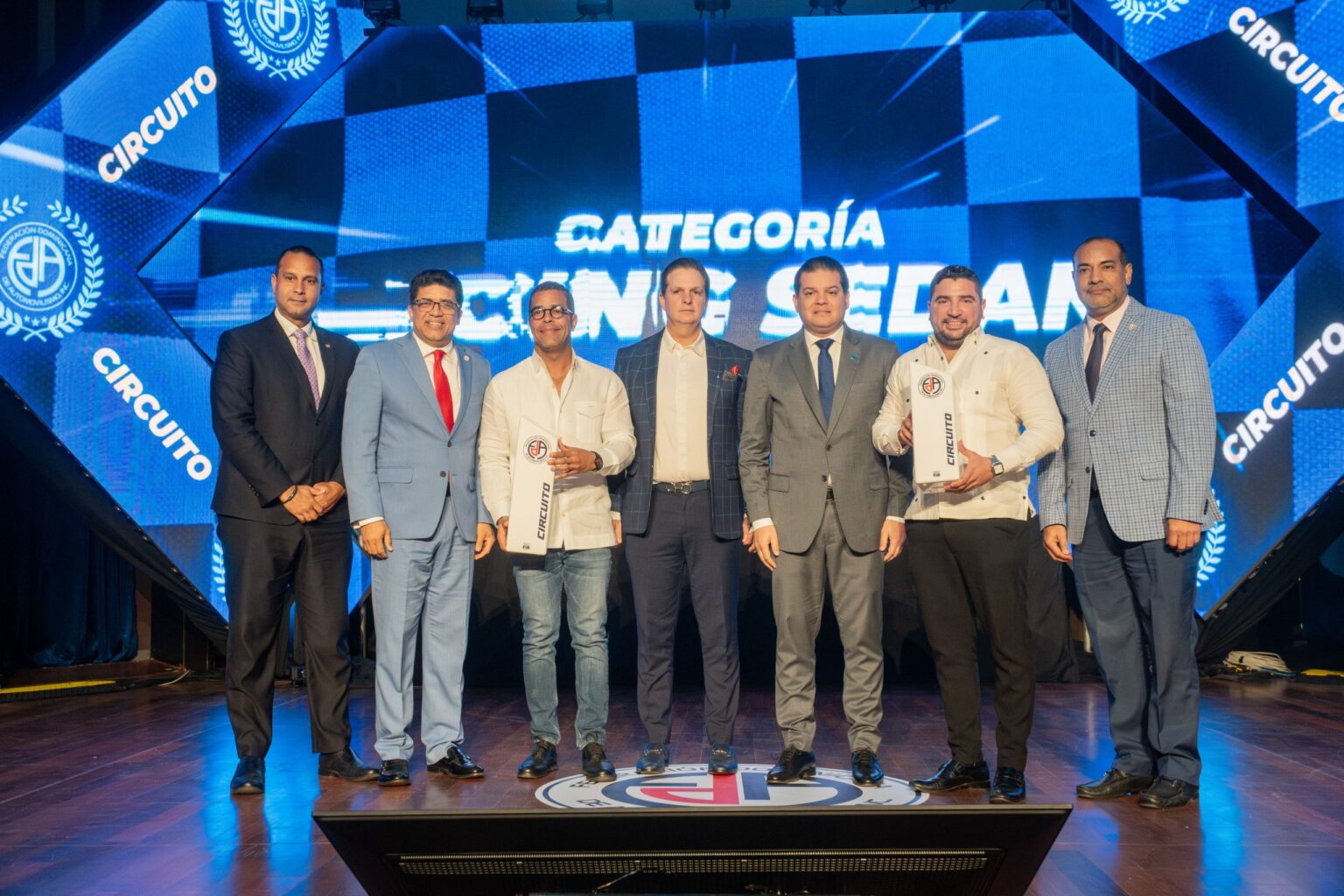 El alcalde Dío Astacio asiste a la Gala de Premiación de la FDA 2024 ...