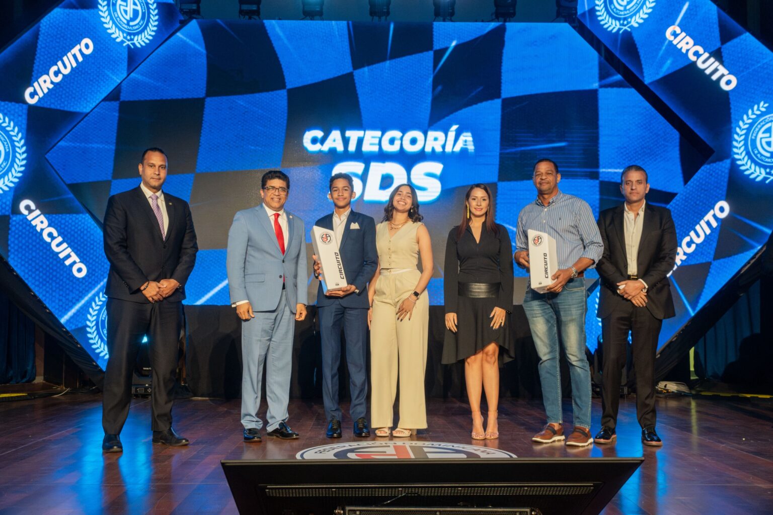 El alcalde Dío Astacio asiste a la Gala de Premiación de la FDA 2024 ...